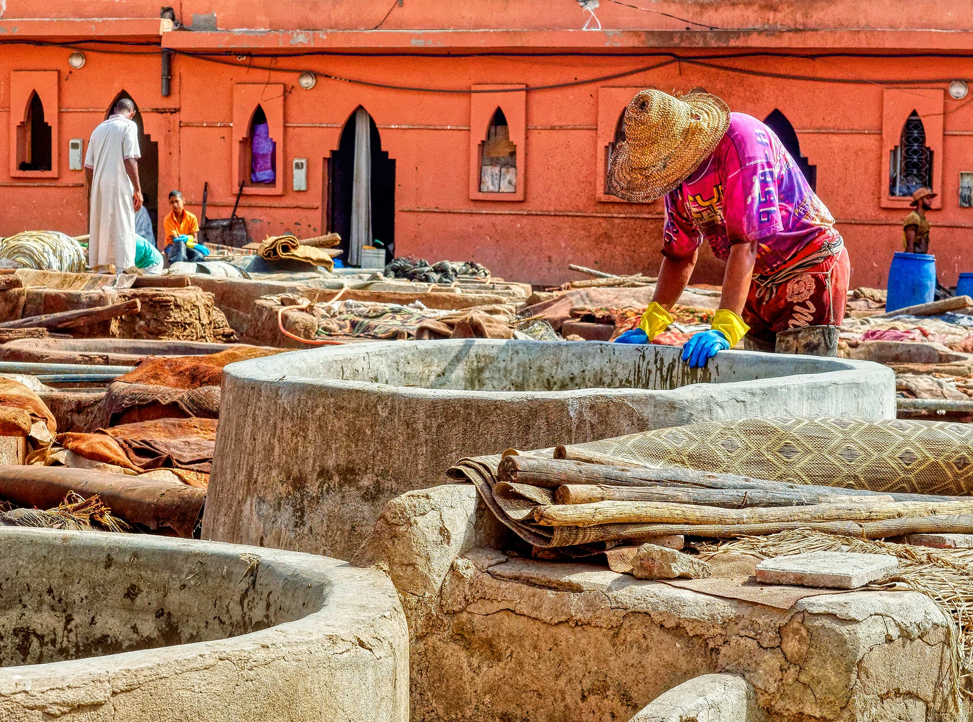 Le souk des teinturiers : l’adresse secrète et colorée de Marrakech ...